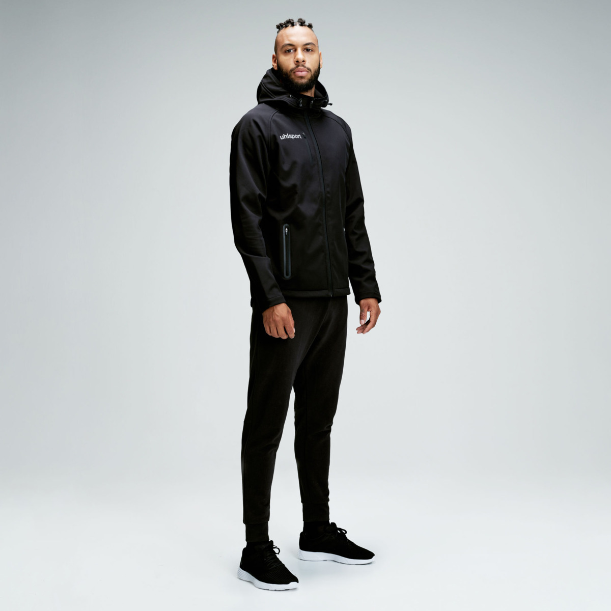 Essential Softshell Jacke in schwarz | im uhlsport Shop